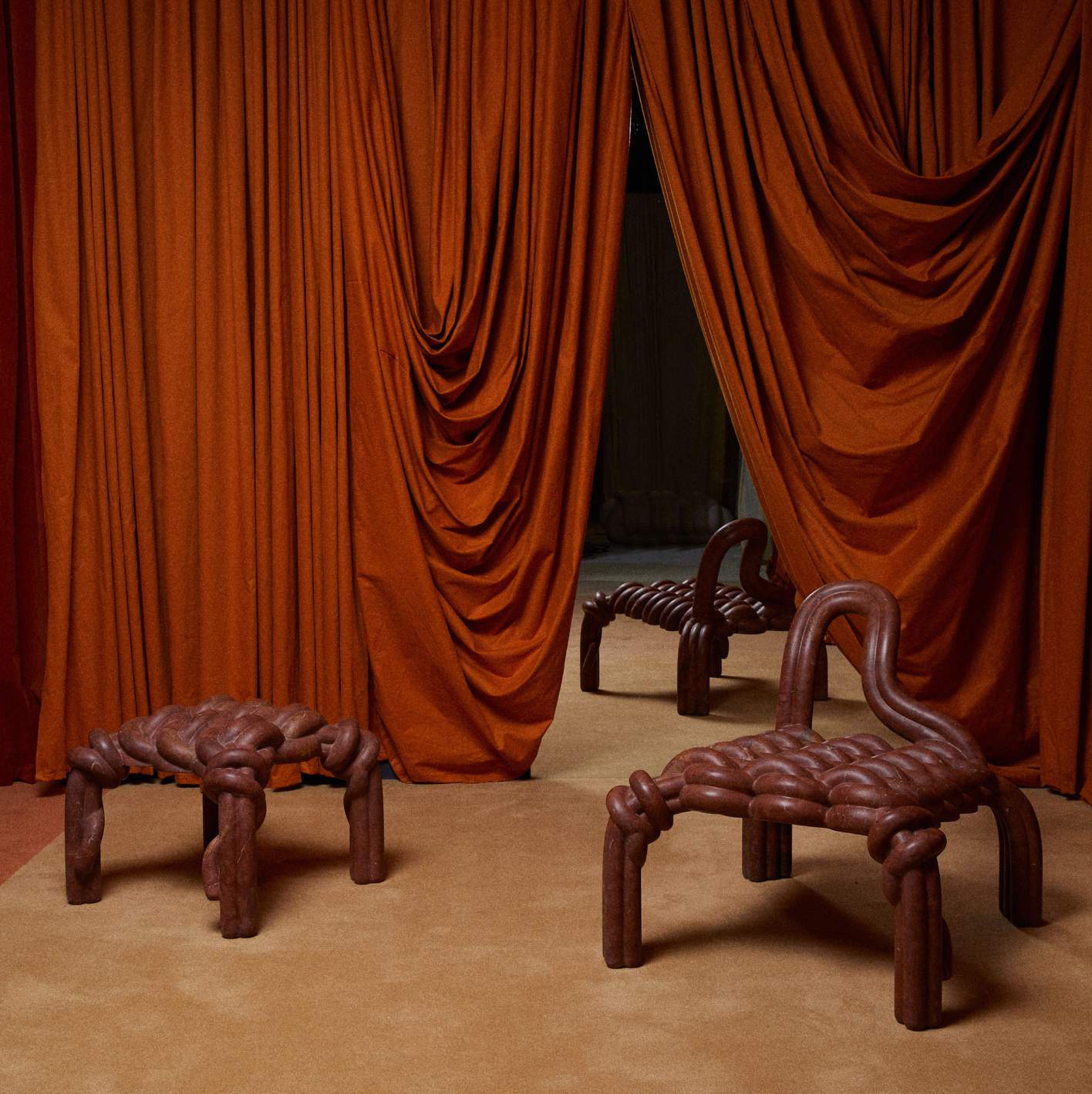 Nudo Ottoman | Kelly Wearstler