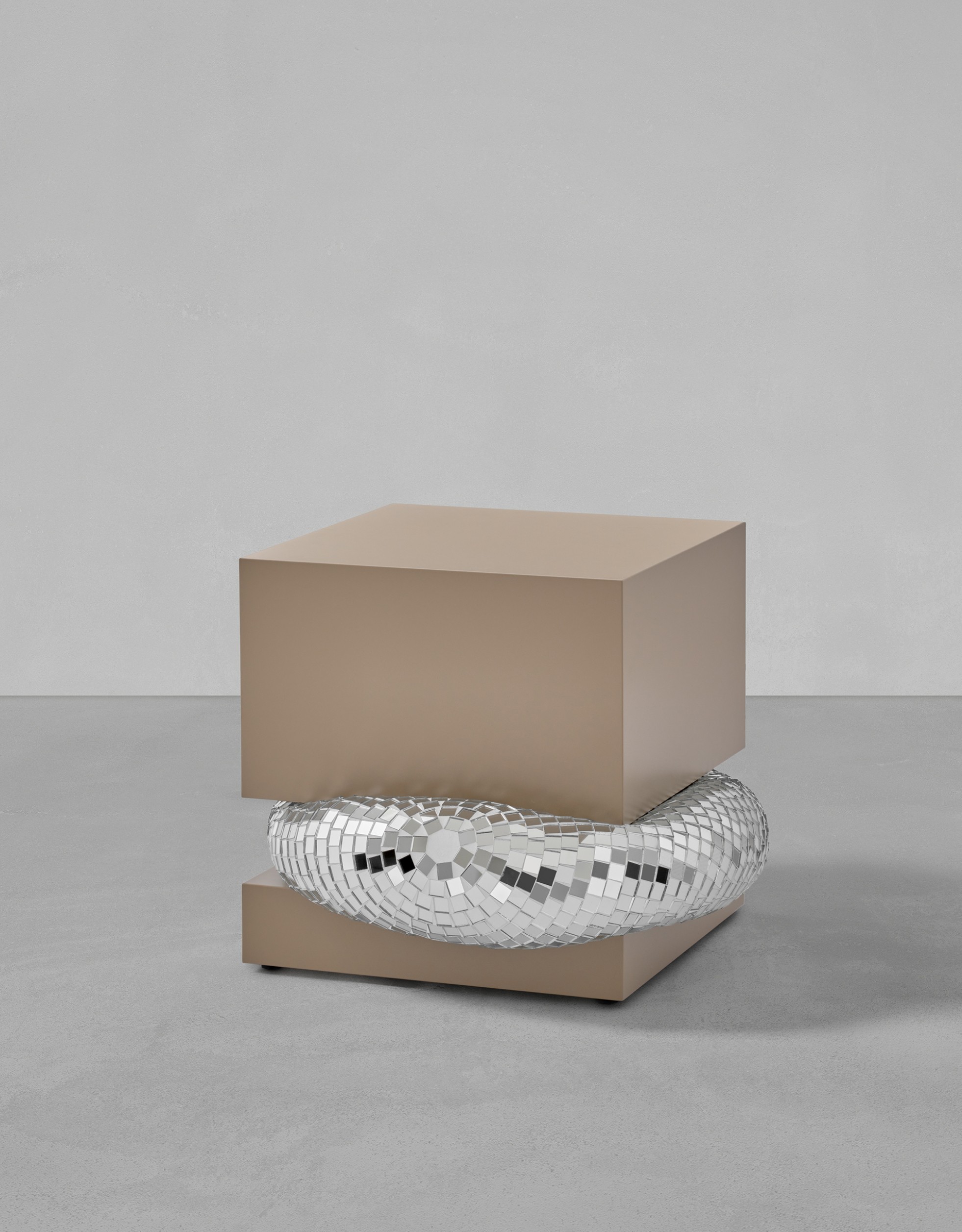 Rotganzen | Kelly Wearstler Gallery