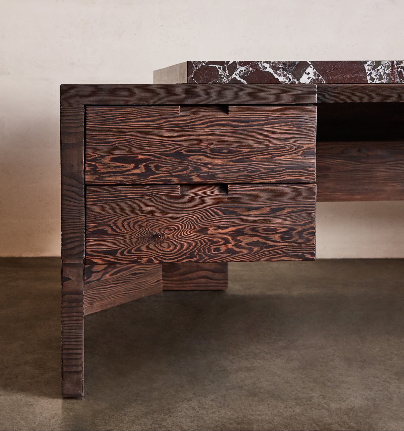Morro Ottoman | Kelly Wearstler
