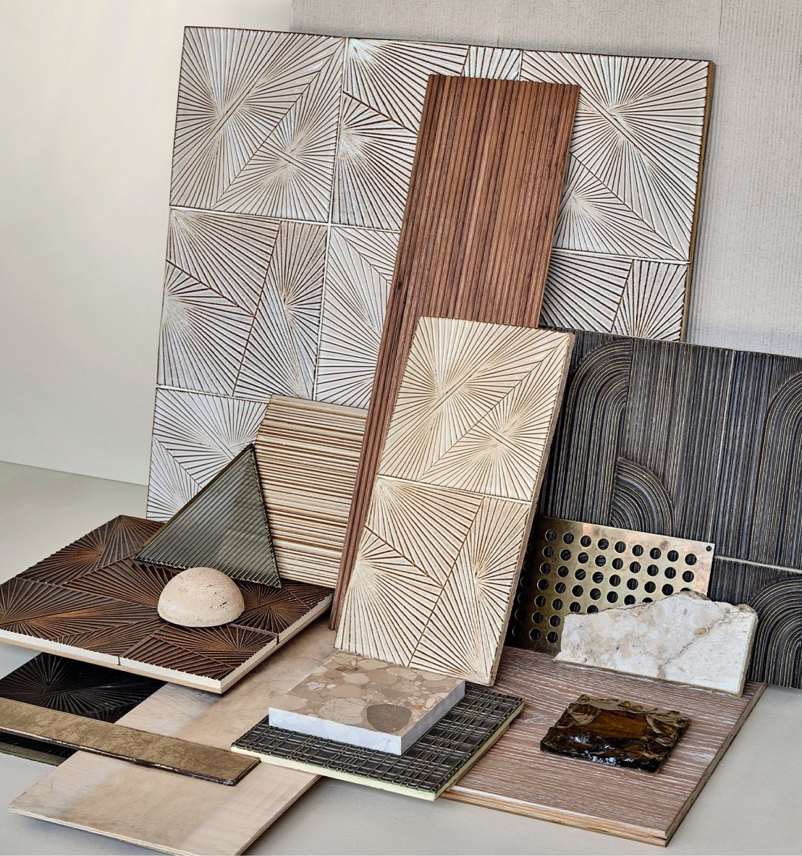 Esfera Ottoman | Kelly Wearstler