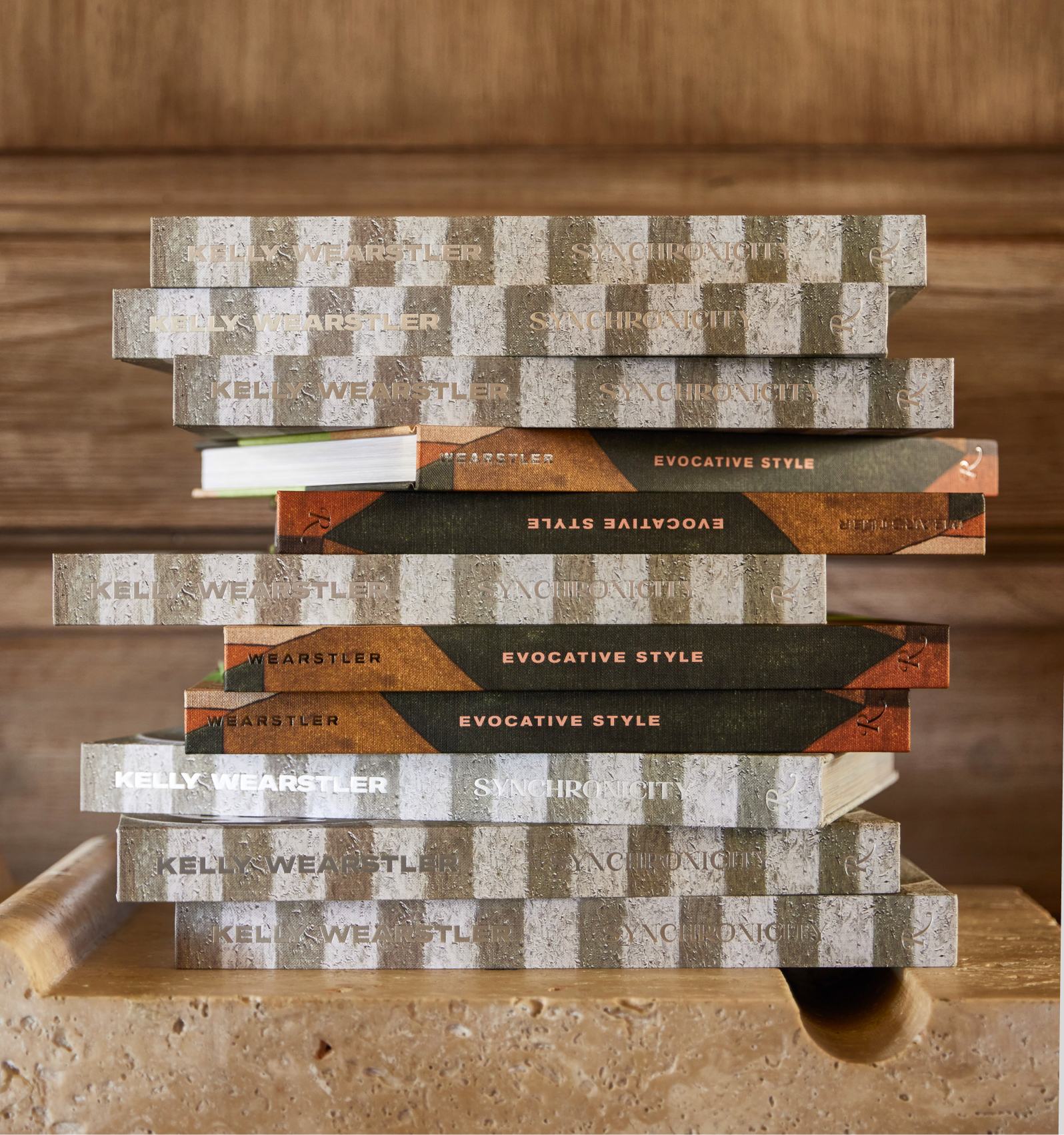 Esfera Ottoman | Kelly Wearstler